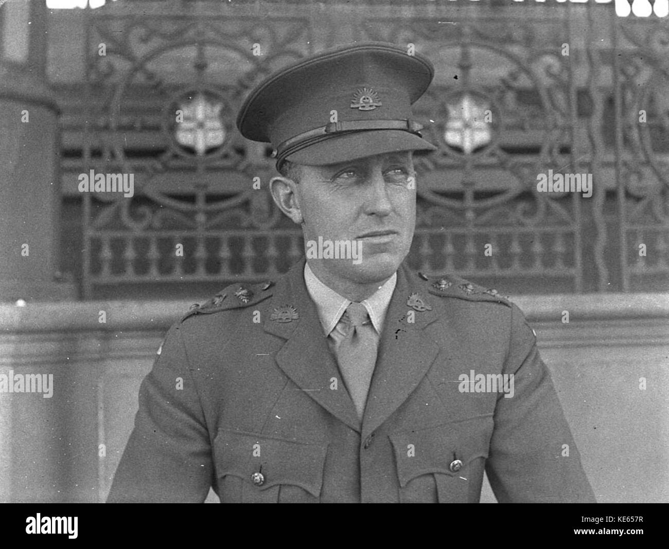 27818 Army captain Victoria Park Stock Photo - Alamy