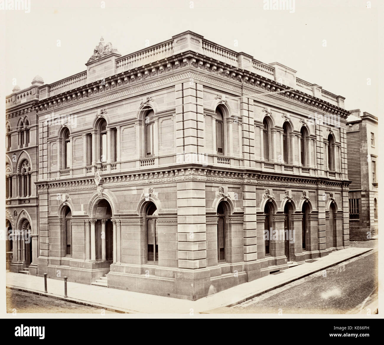 479538 35 London Chartered Bank SH 180 Stock Photo - Alamy