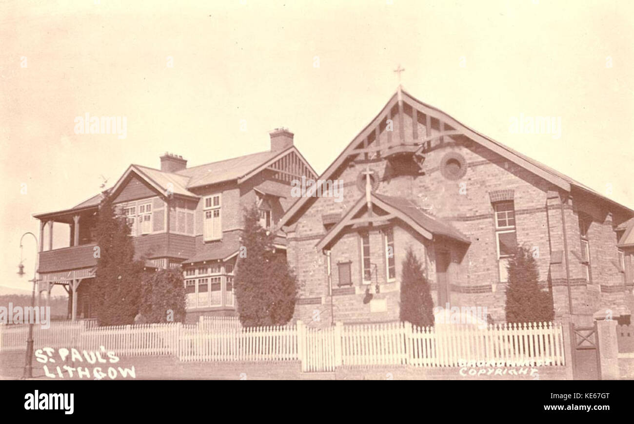 796575 St Pauls Church Lithgow Stock Photo - Alamy