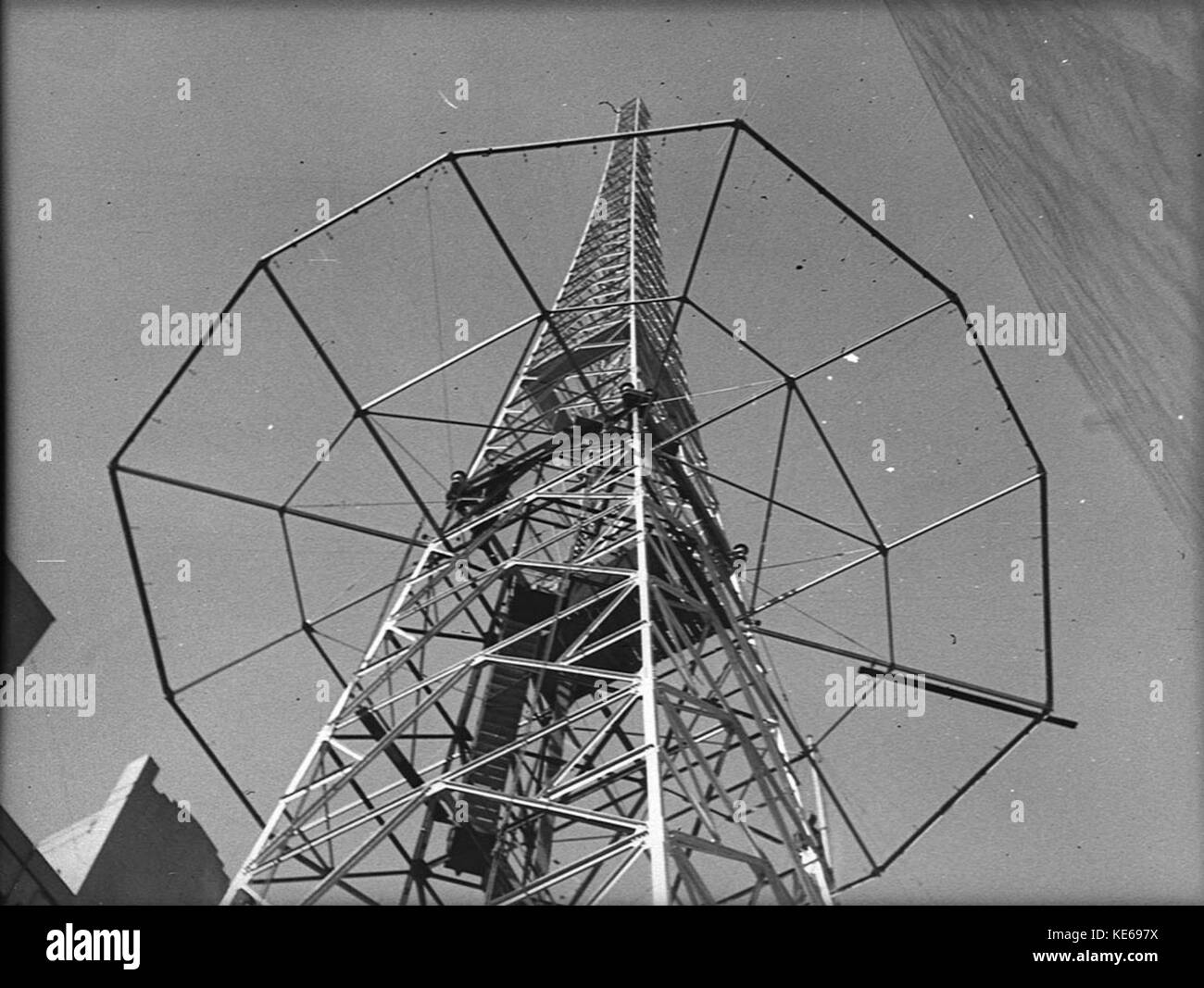 29755 2UW mast Stock Photo - Alamy