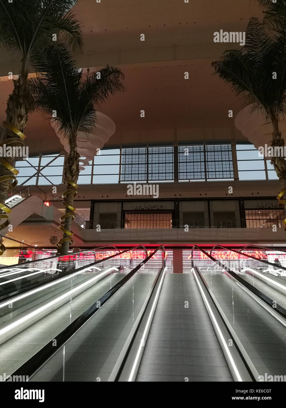 Granada mall hi-res stock photography and images - Alamy