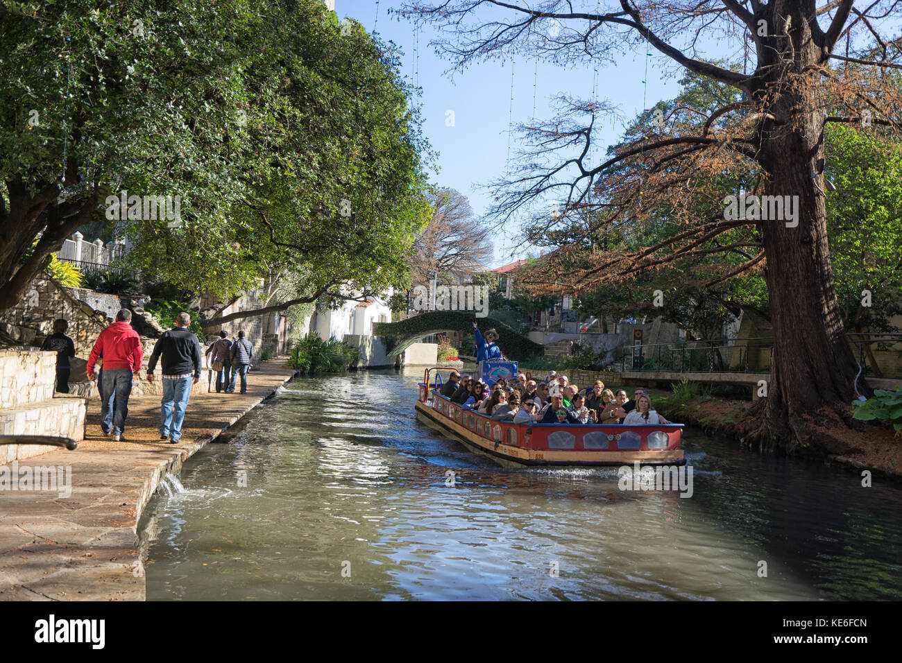 San antonio river cruise hi-res stock photography and images - Alamy
