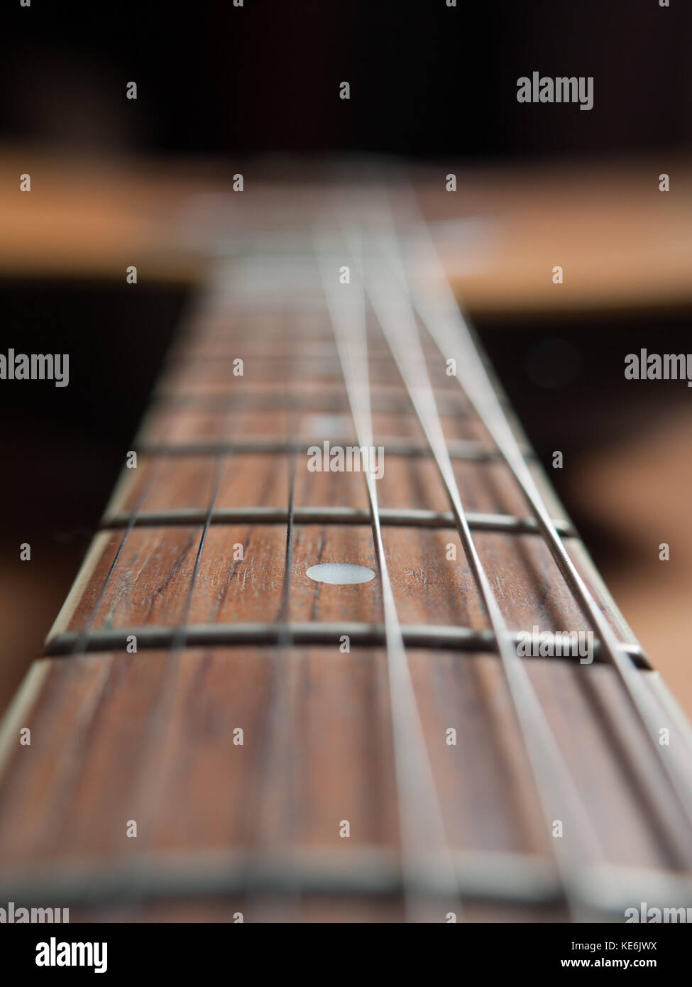 Six wire guitar hi-res stock photography and images - Alamy