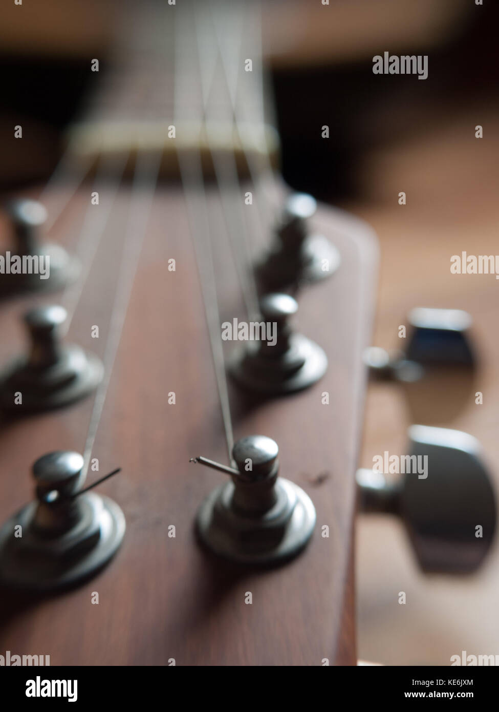 Six wire guitar hi-res stock photography and images - Alamy