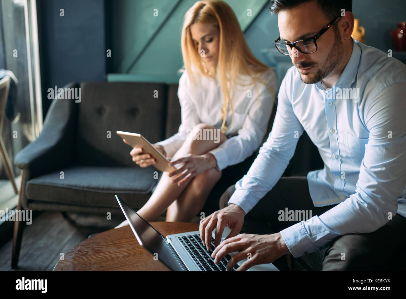 Woman two people meeting work hi-res stock photography and images - Alamy