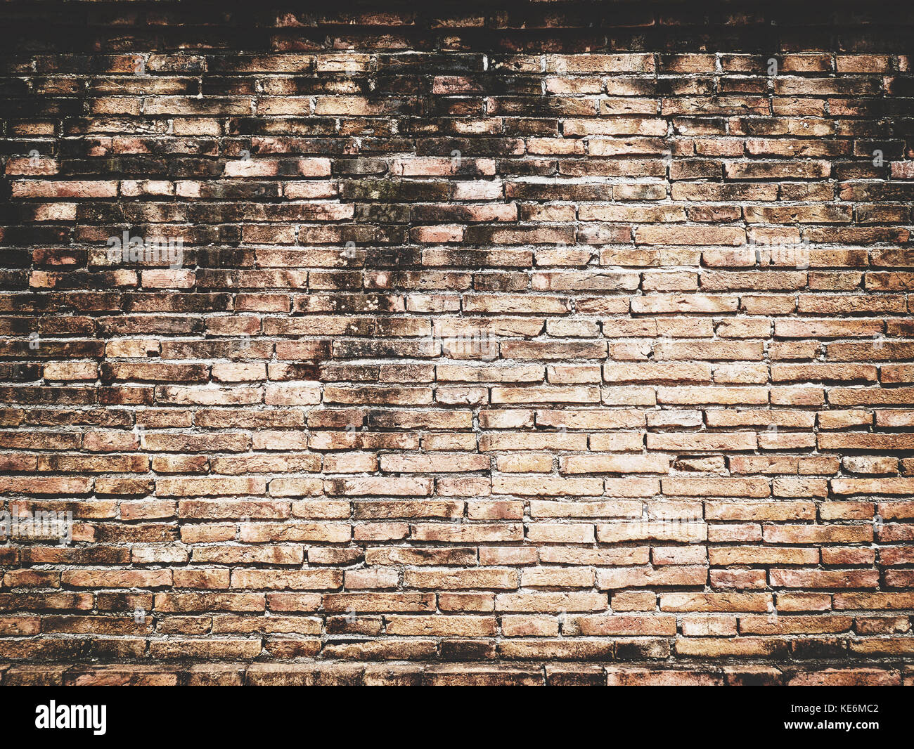 Vintage brick wall background hi-res stock photography and images - Alamy