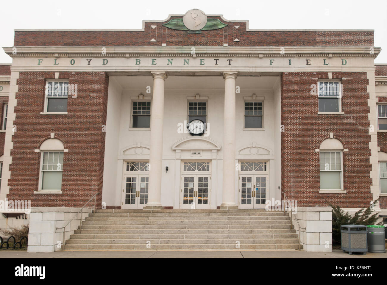 Floyd bennett field airport hi-res stock photography and images - Alamy