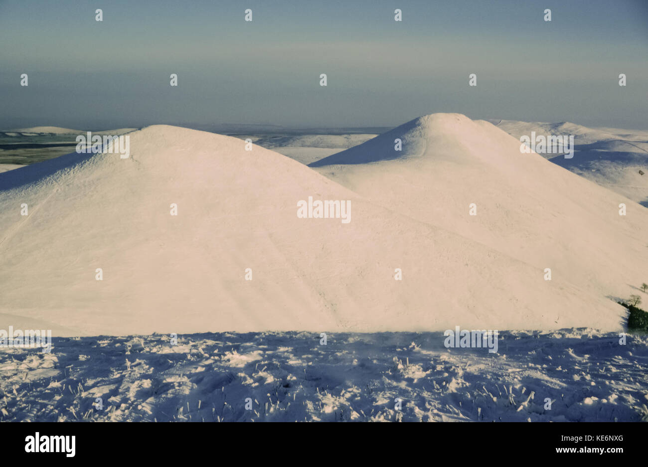 Scotland snow 1980s hi-res stock photography and images - Alamy