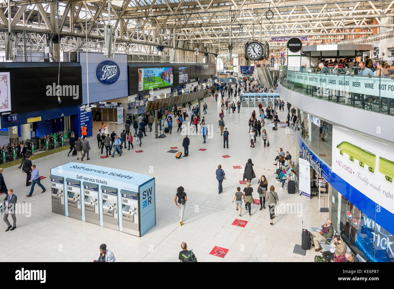 Departure Hall at London Waterloo Station, Waterloo, London Borough of ...