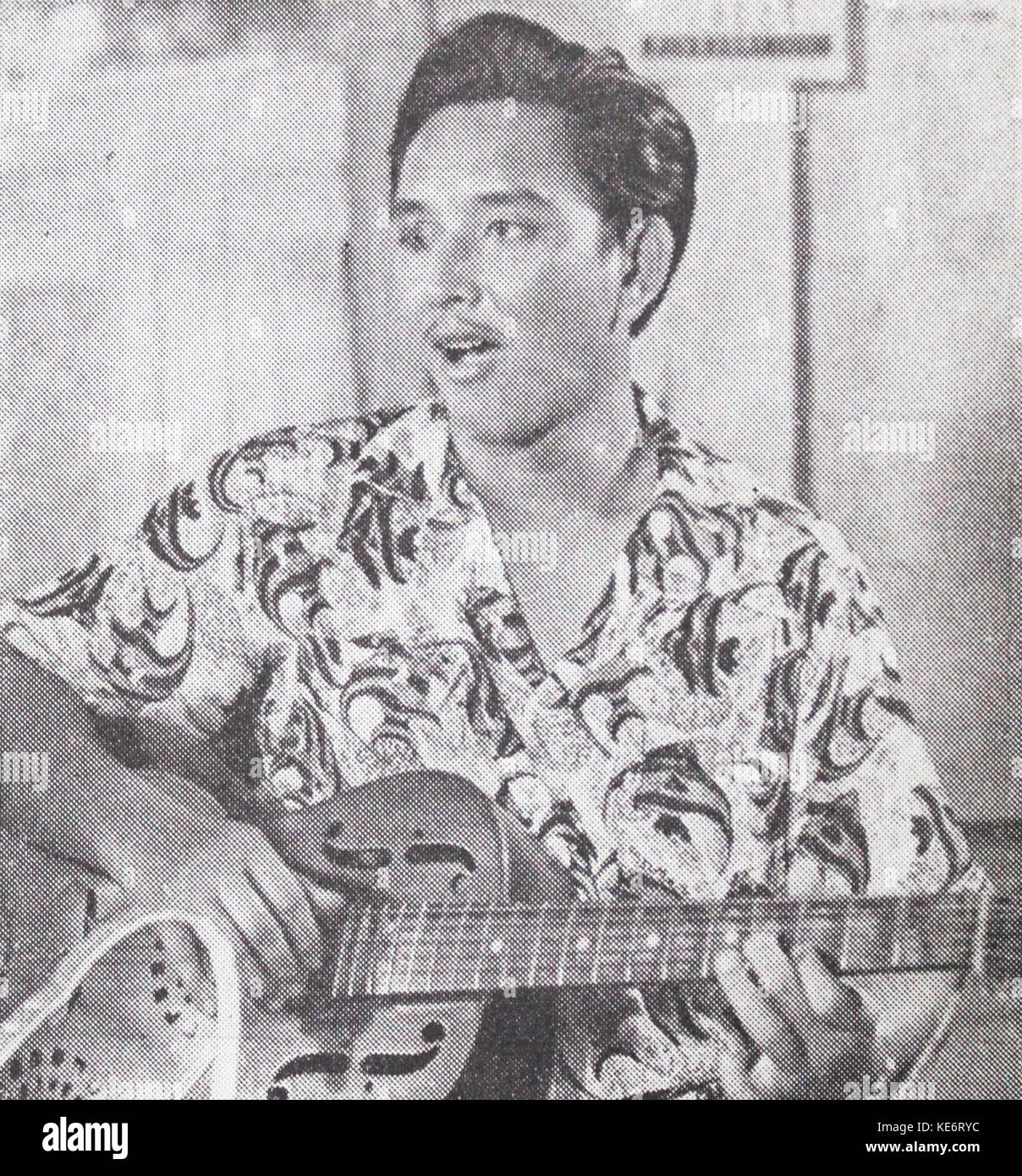 S Bono in Bintang Baru Film Varia May 1954 p7 Stock Photo - Alamy