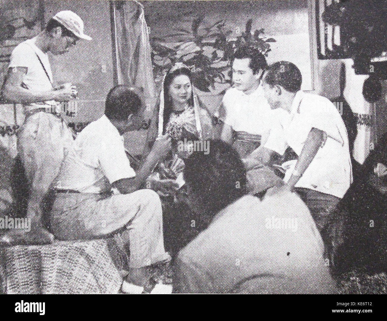 Scene from Gula Guli Film Varia May 1954 p27 Stock Photo - Alamy