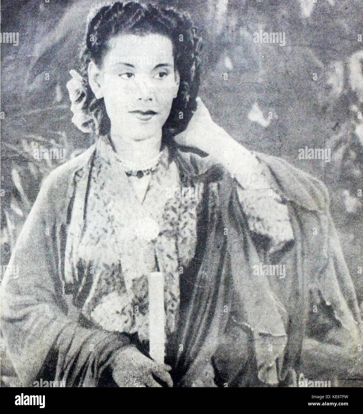 Rusini Dunia Film 1 Apr 1954 p1 Stock Photo - Alamy