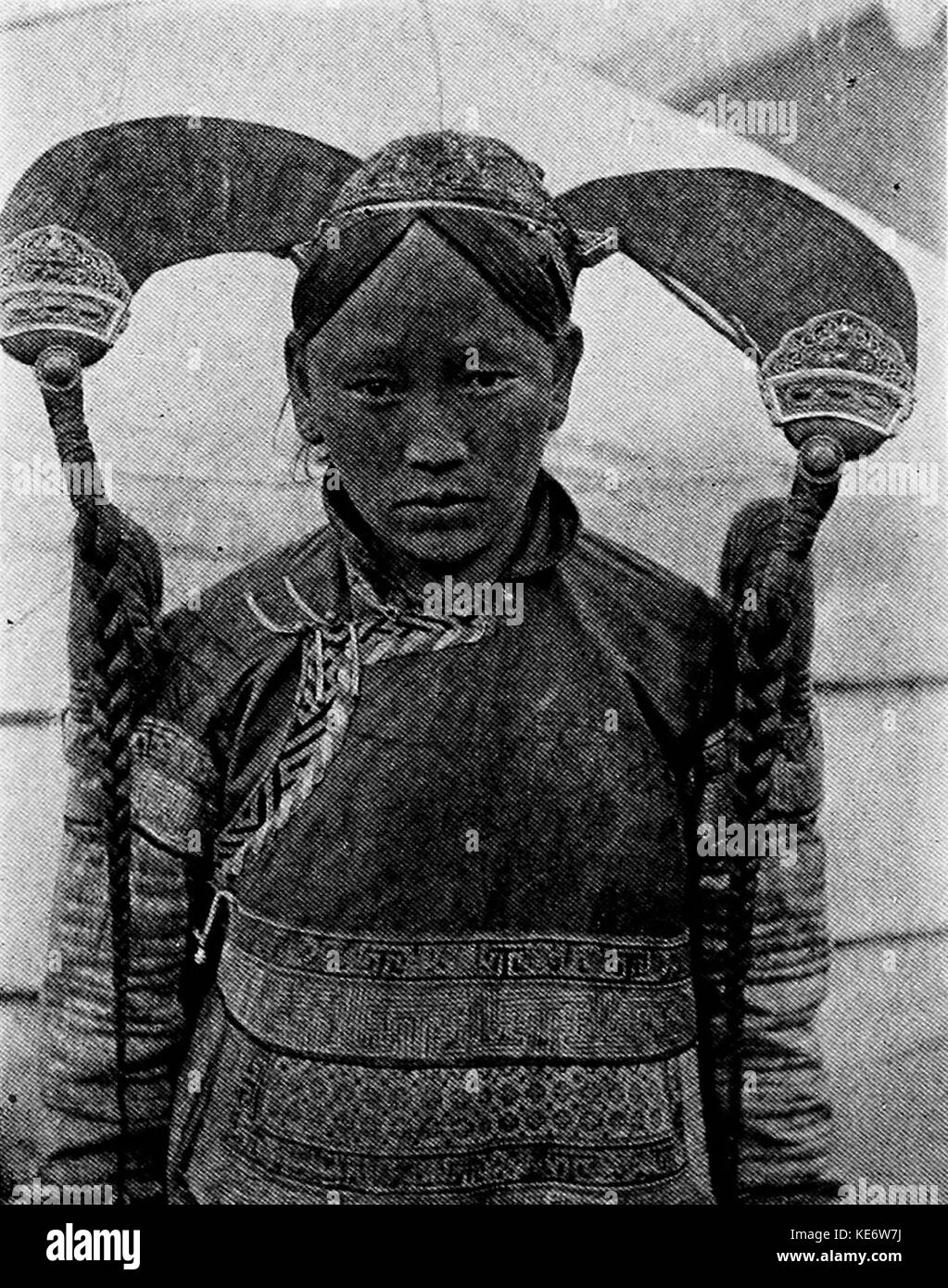 Mongol woman married hi-res stock photography and images - Alamy