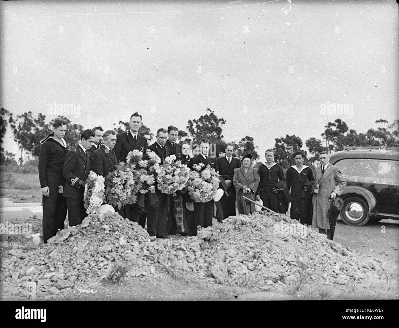 30290 Medcalf Funeral Director funeral of Dutch sailor Stock Photo - Alamy