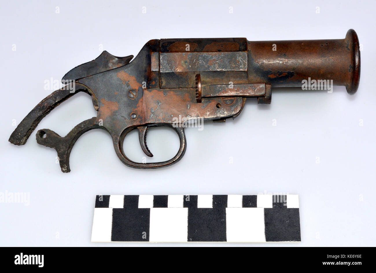 World War I German Naval Flare Gun Stock Photo - Alamy