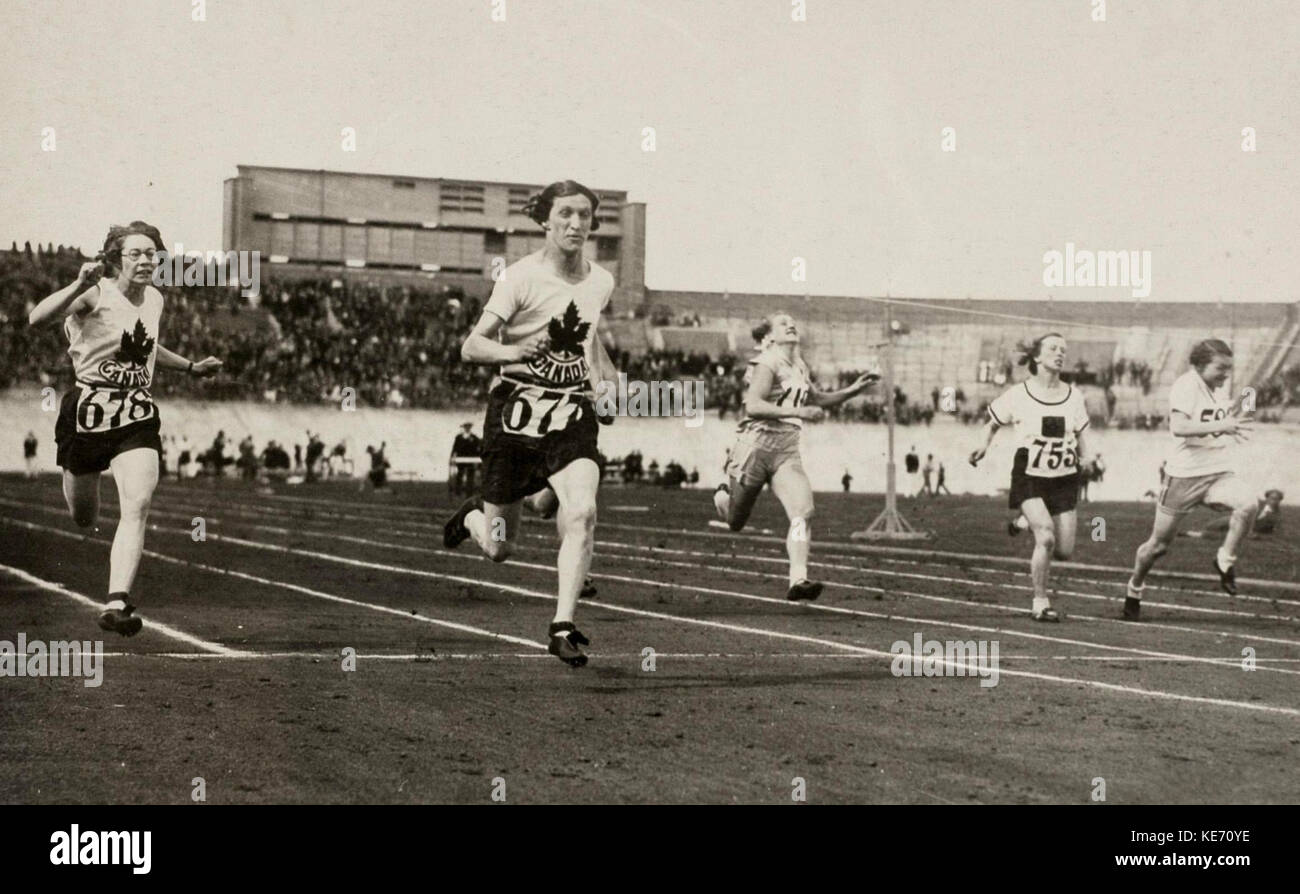 Ethel Smith Fanny Rosenfeld 1928 Olympics Stock Photo - Alamy