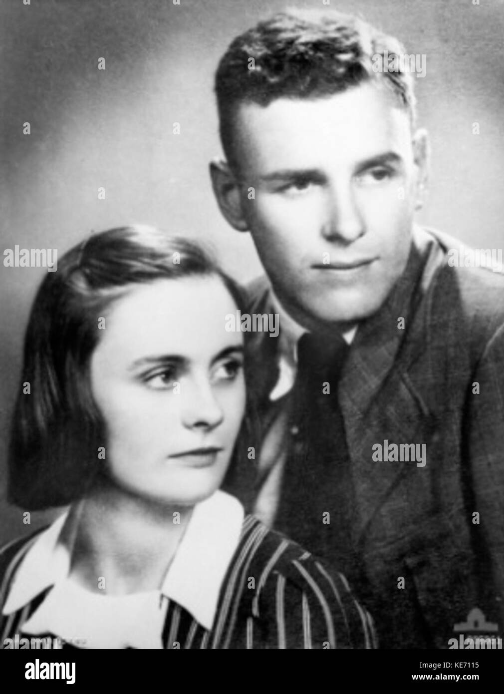 Lieutenant and Mrs W. H. Travers Stock Photo - Alamy