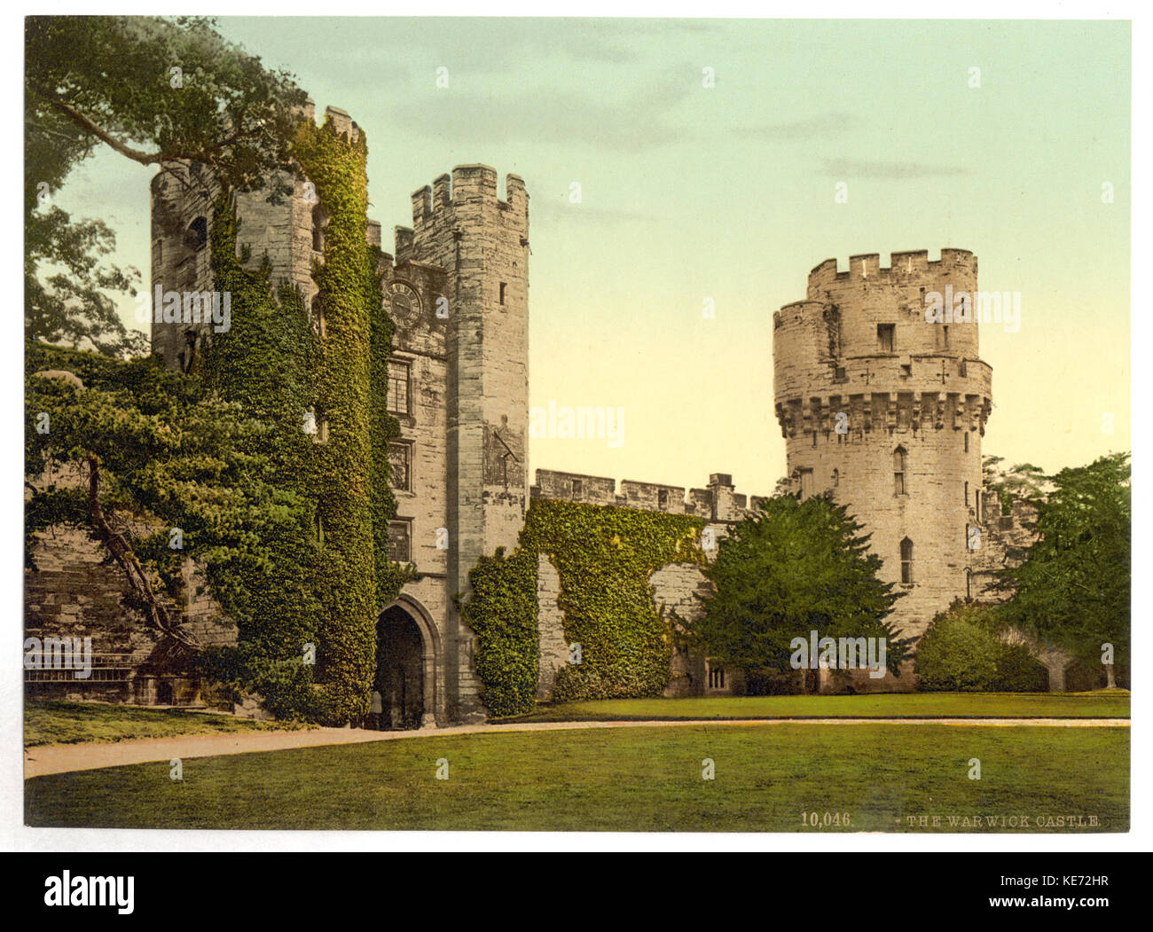 Warwick castle of the medieval period hi-res stock photography and ...