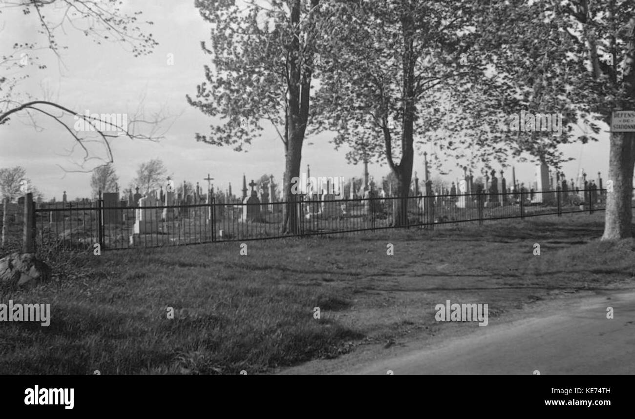 Grave. Graveyard Across from Viau Bridge BAnQ P48S1P06934 Stock Photo ...