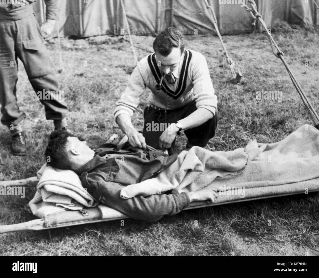 Locating service hi-res stock photography and images - Alamy