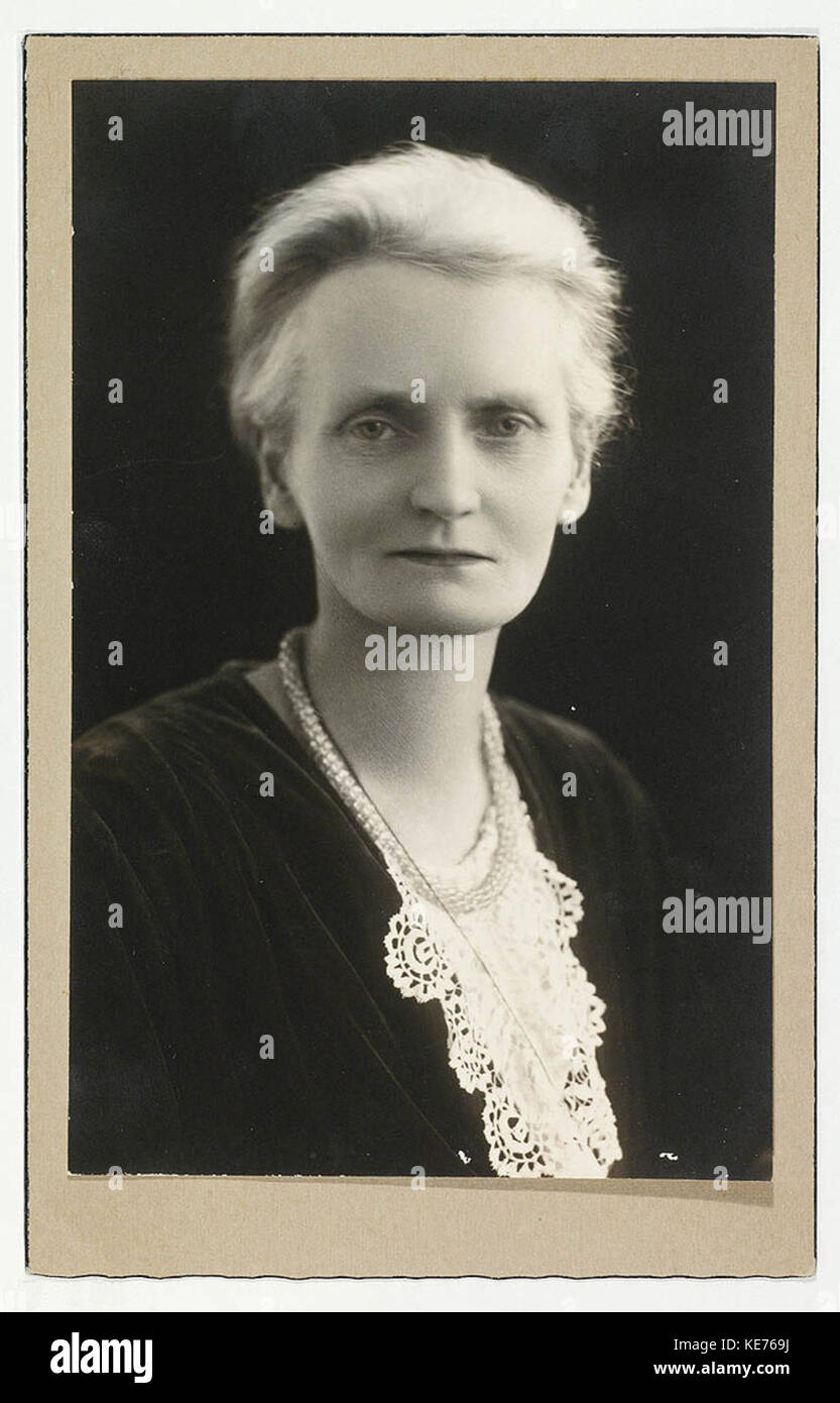 822159 28a Mary Fullerton Stock Photo - Alamy