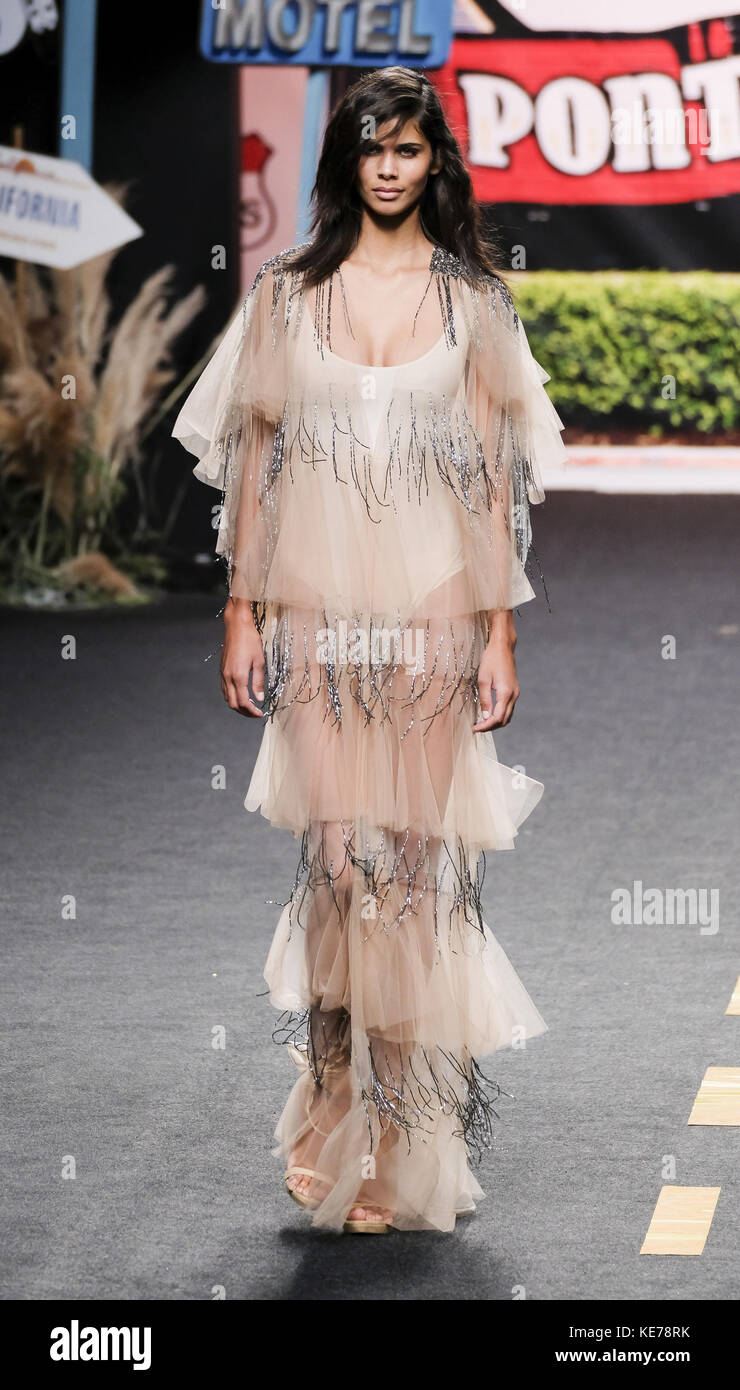 Madrid Fashion Week Spring/Autunm 2018 - Juana Martin - Catwalk ...