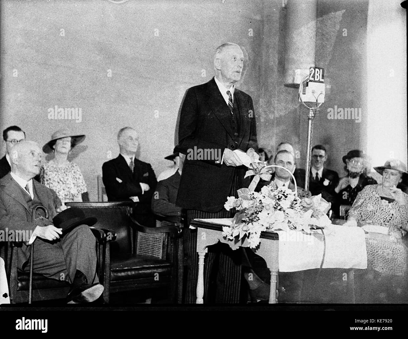 Science house hi-res stock photography and images - Alamy