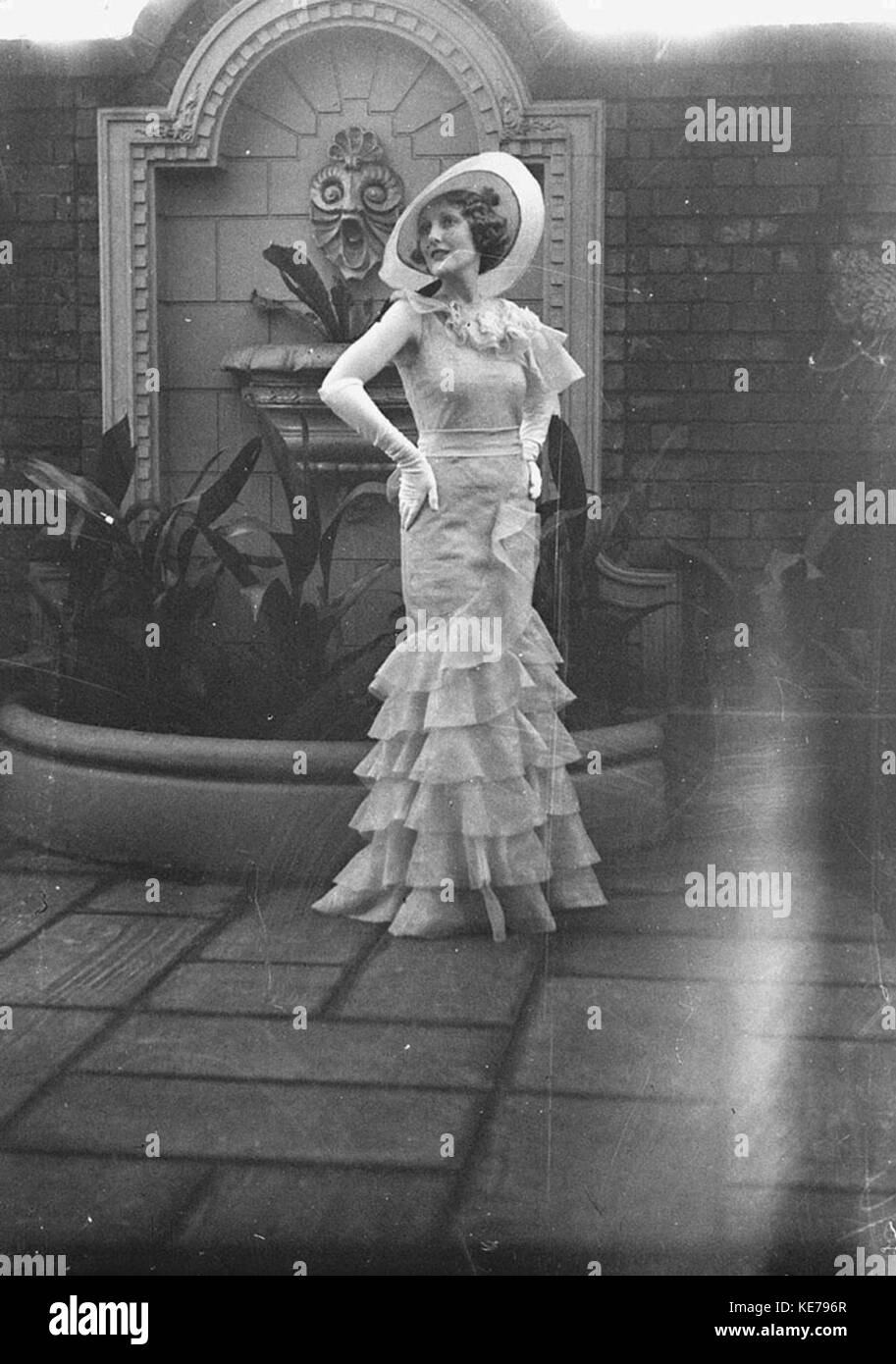 Stylish model fashion portrait Black and White Stock Photos & Images ...