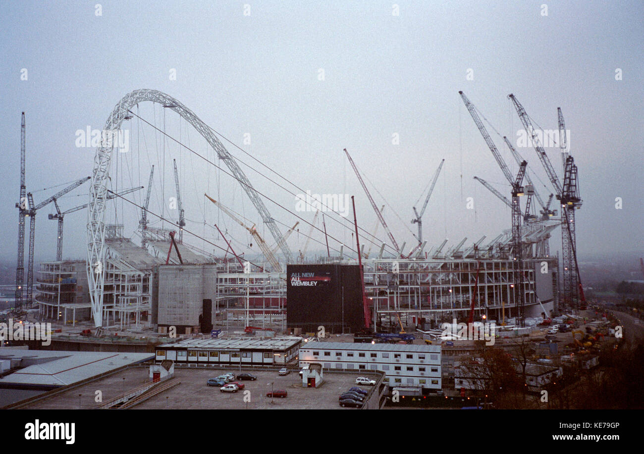 WEMBLEY STADIUM LONDON UK - NEW WEMBLEY STADIUM UNDER CONSTRUCTION ...