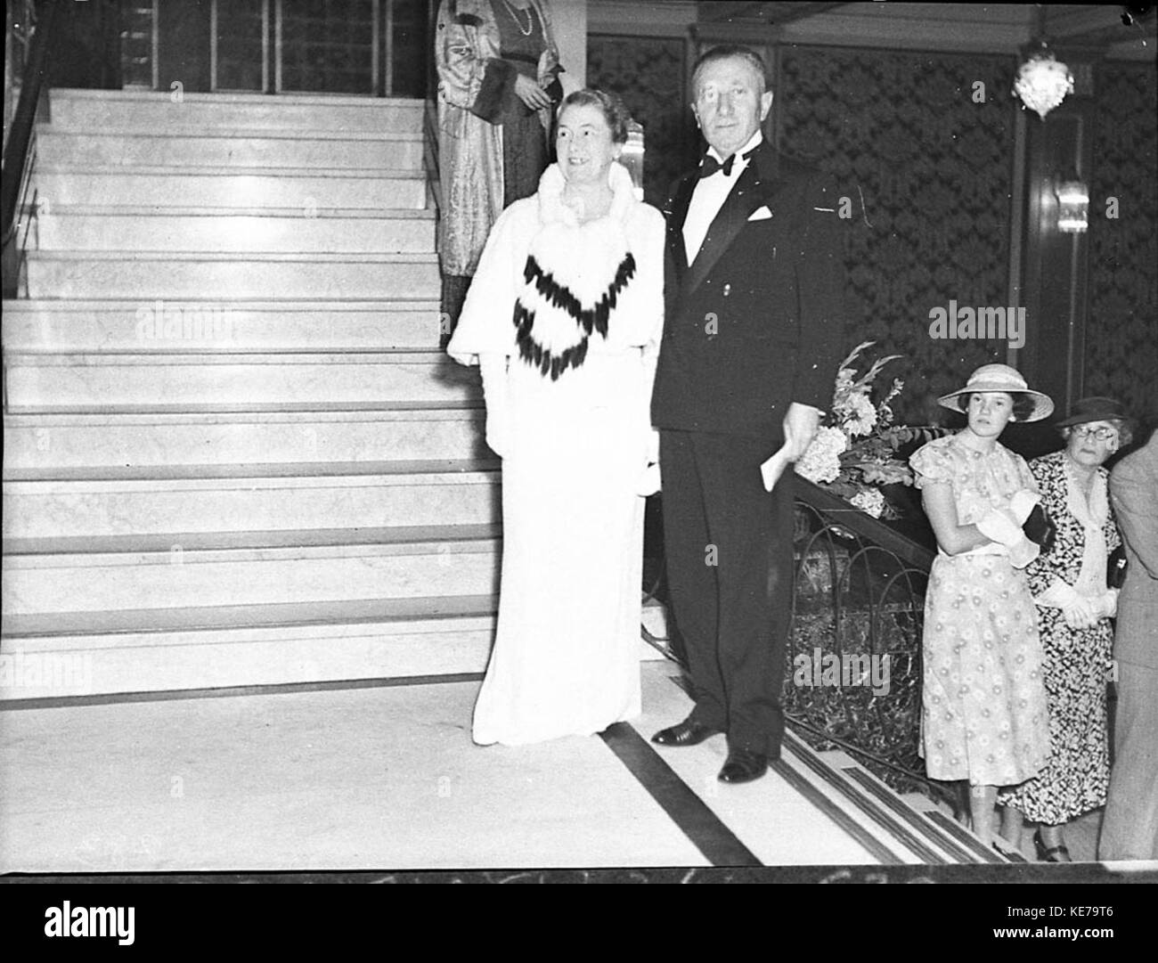 Dance ball 20th hi-res stock photography and images - Alamy