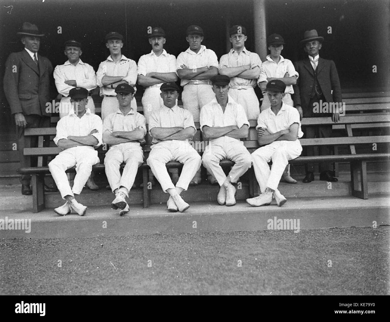 A cricket team hi-res stock photography and images - Alamy