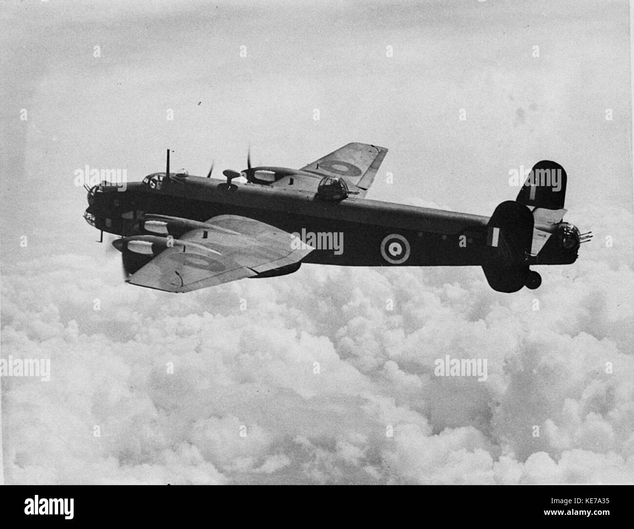 Handley page halifax raf Black and White Stock Photos & Images - Alamy