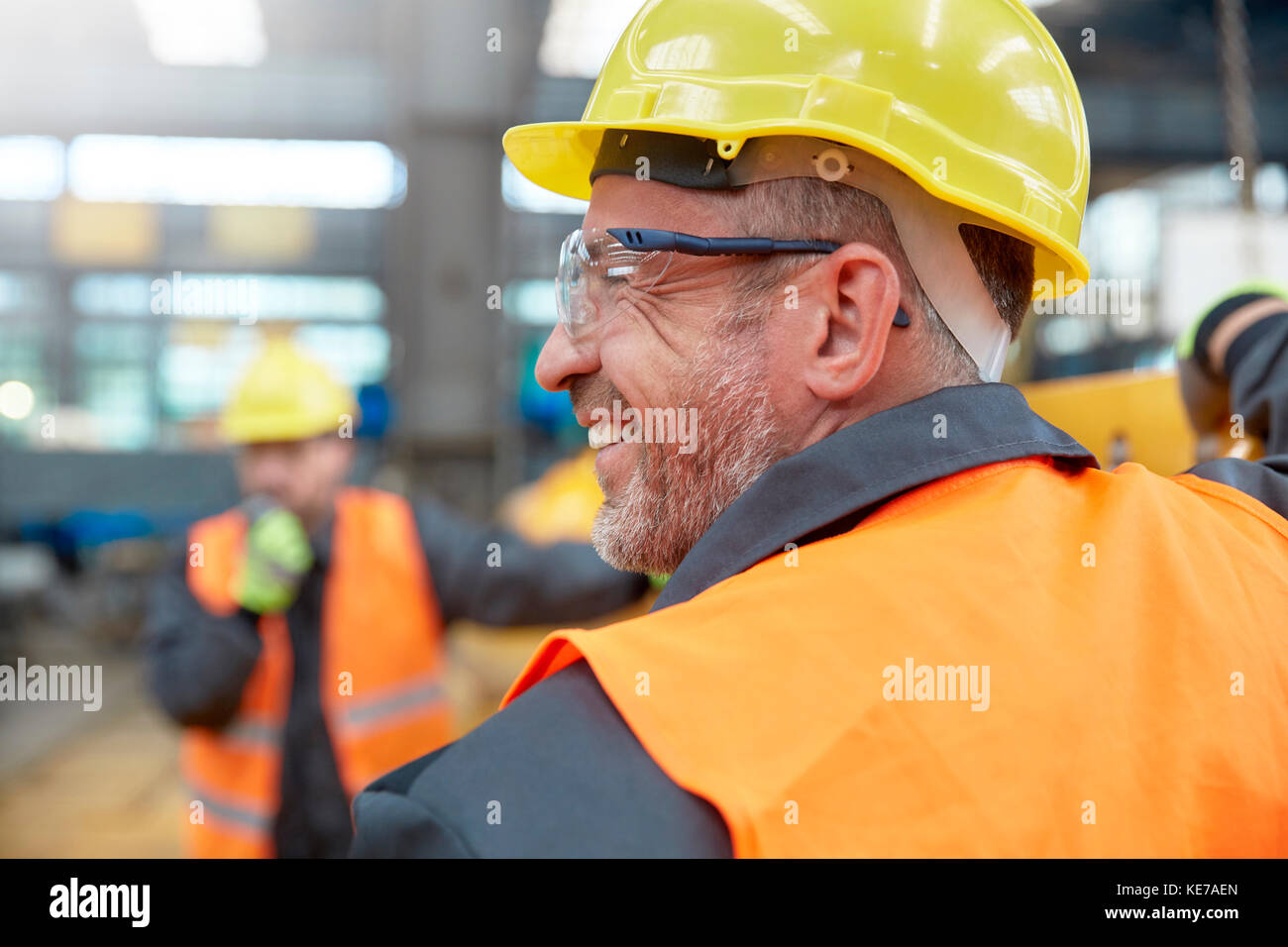 Man profile head and shoulders hi-res stock photography and images - Alamy