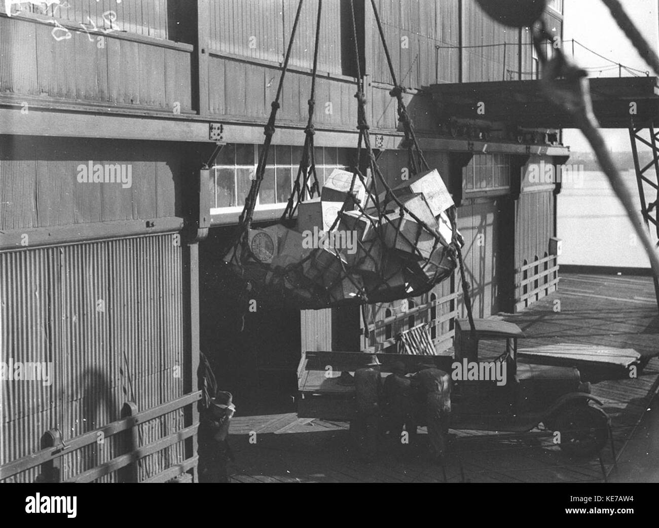 Load loading logistics Black and White Stock Photos & Images - Alamy