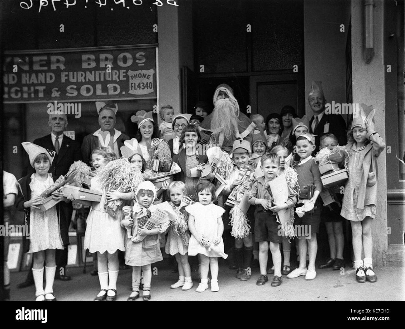 9099 Santa Claus visits the children at Unity Hall Paddington Stock ...