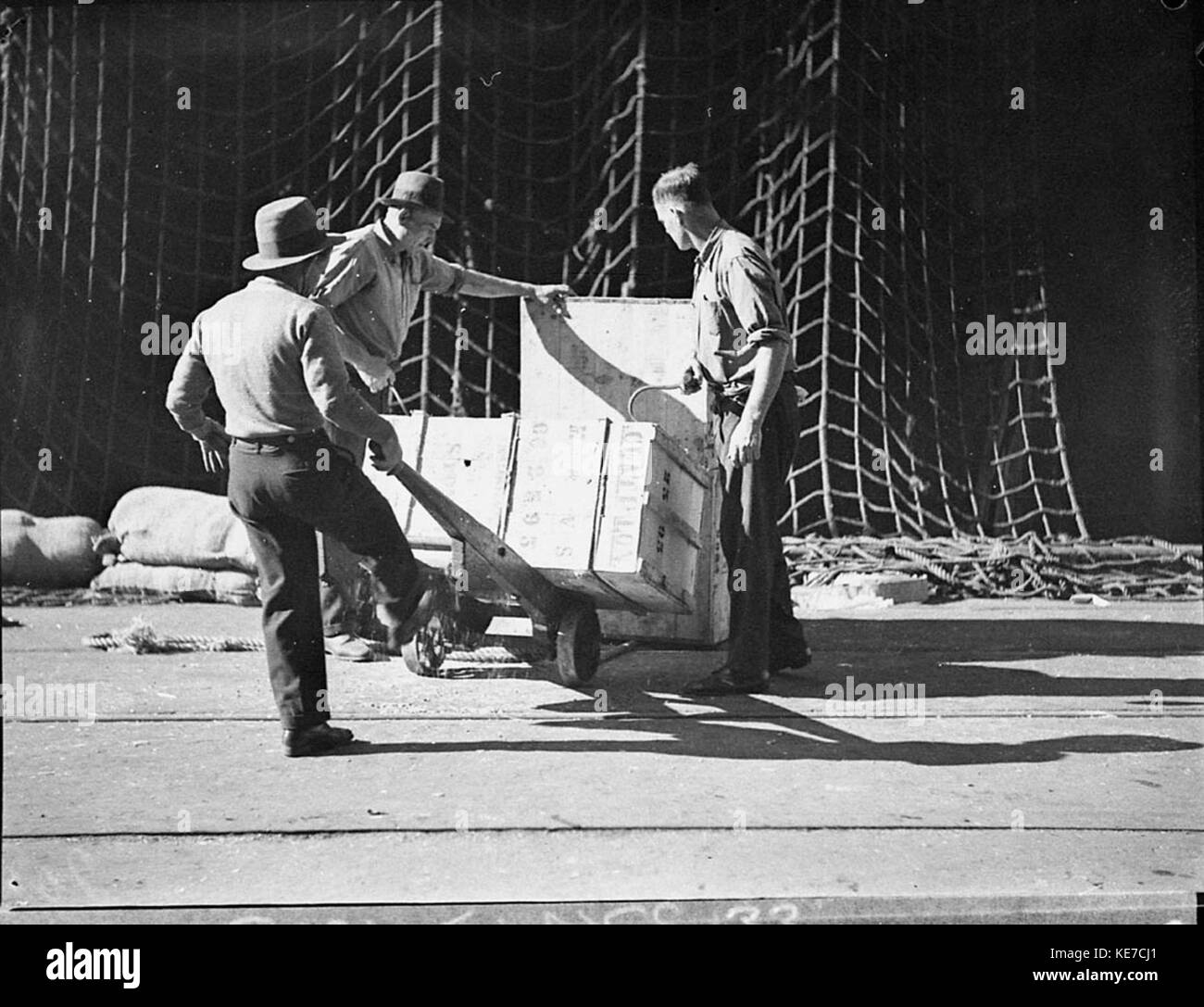85529 Scene on the wharves Stock Photo - Alamy