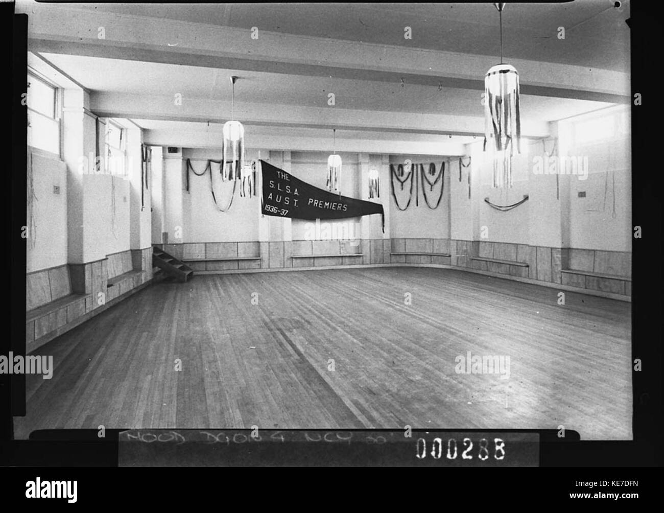 11997 The Surf Life Saving Club Dance Hall Manly surf pavilion for ...