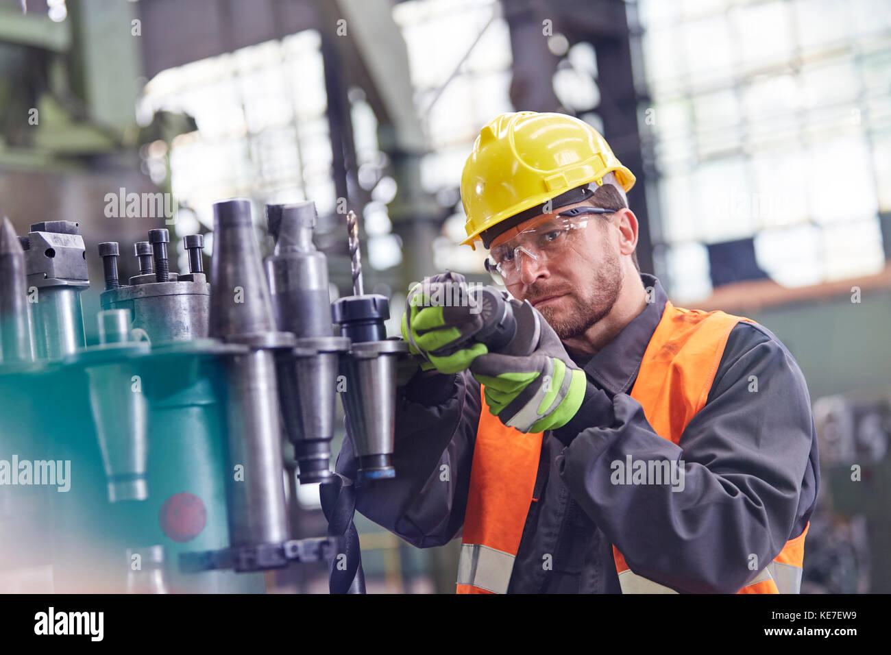Steel worker working hi-res stock photography and images - Alamy