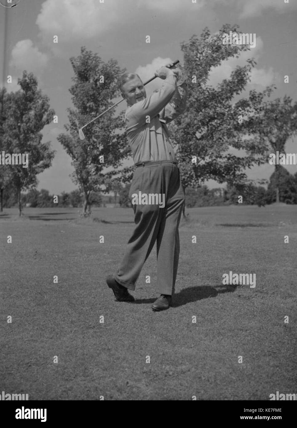 Golf. Jimmie Patton Seigniory Club BAnQ P48S1P13540 Stock Photo - Alamy