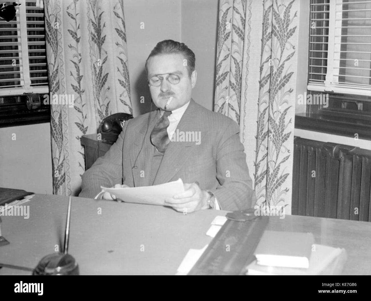 News. Valmore Gratton BAnQ P48S1P10748 Stock Photo - Alamy