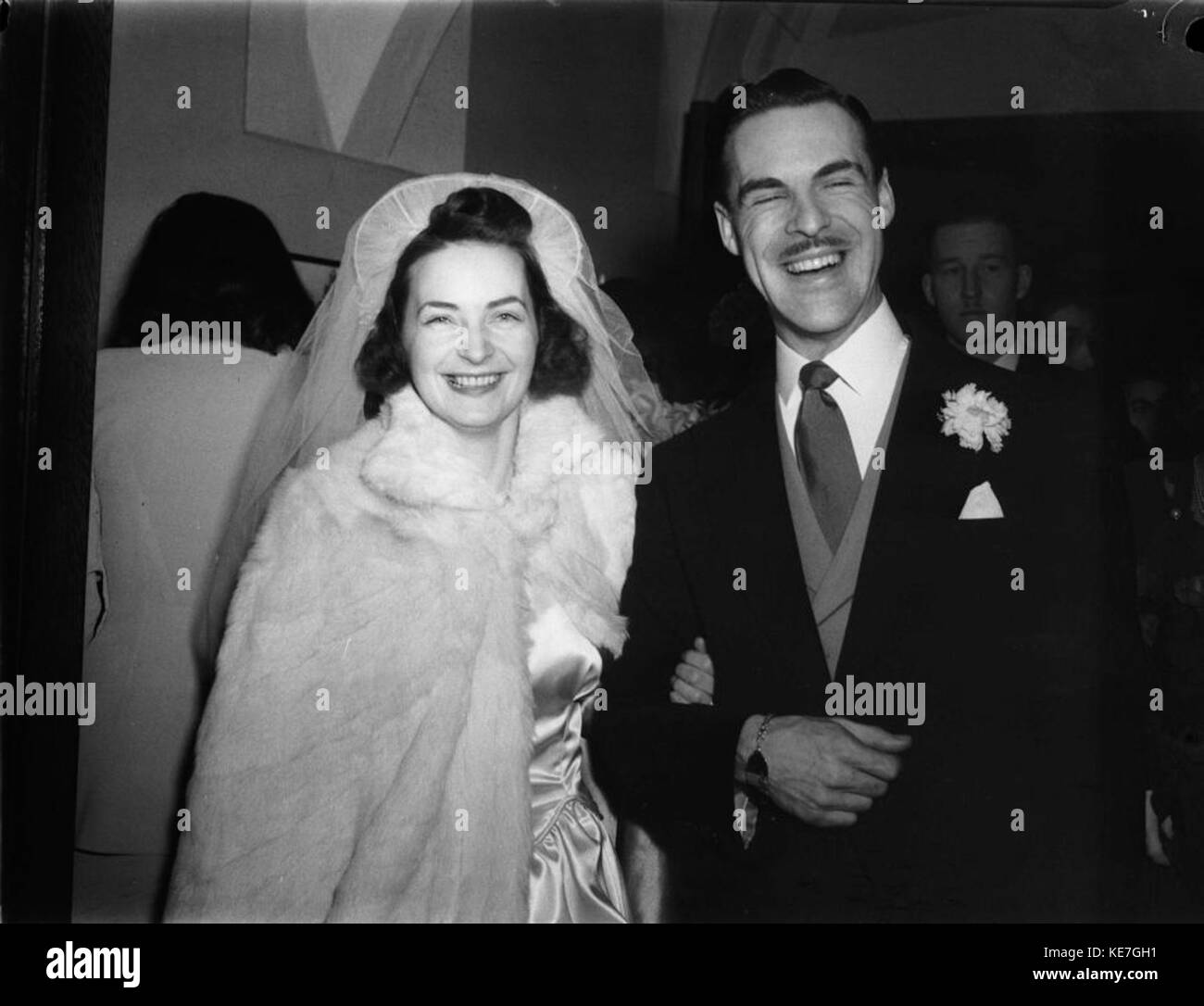 Wedding. Marjorie Robinson Law James Frederick Ault BAnQ P48S1P14494 ...