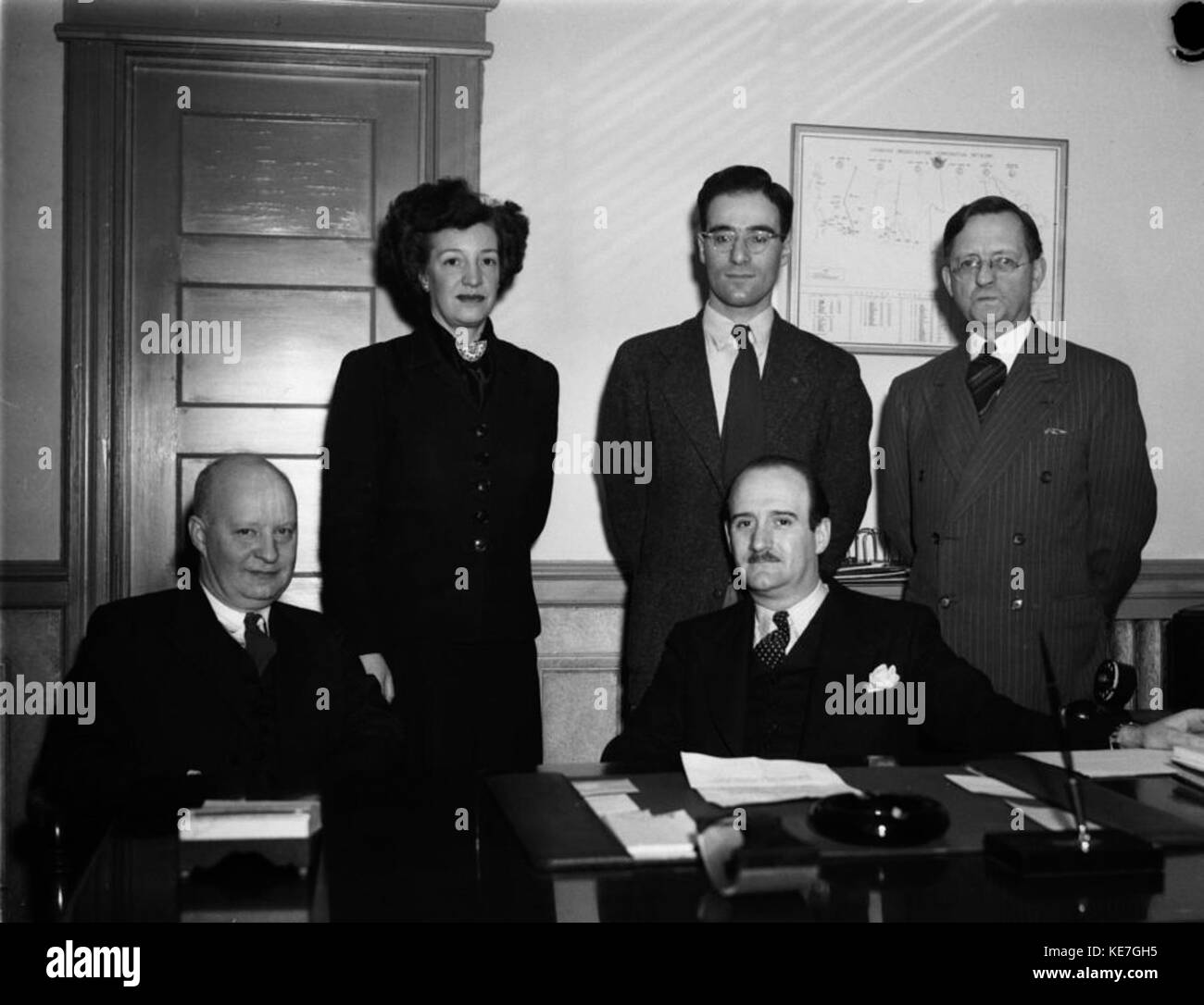 Radio. Radio Canada Group BAnQ P48S1P23226 Stock Photo - Alamy