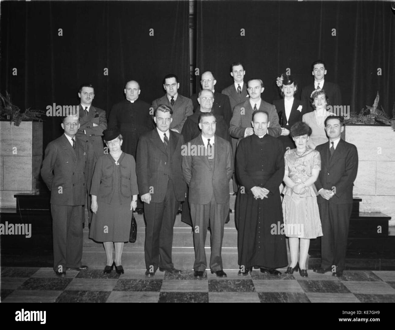 Radio. Congres Radio Canada BAnQ P48S1P23250 Stock Photo - Alamy