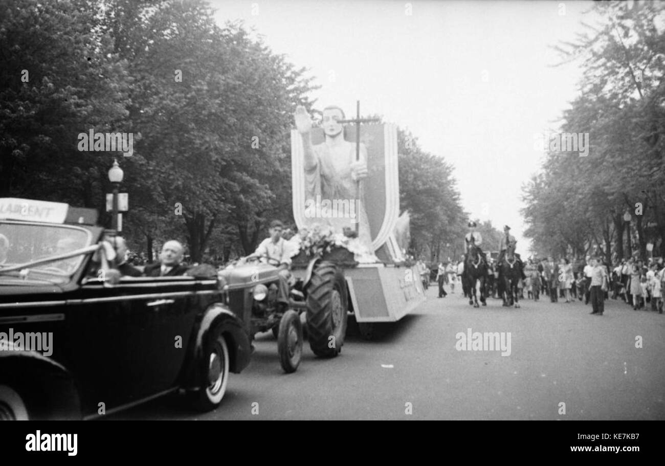 Parade. St. Jean Baptiste BAnQ P48S1P15675 Stock Photo - Alamy