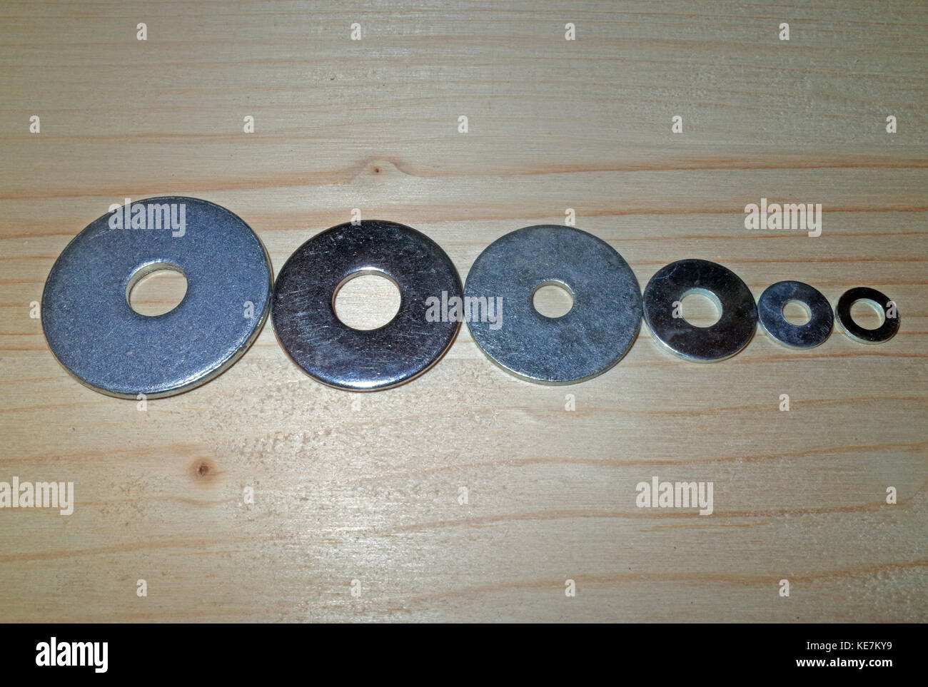 Wood washers hi-res stock photography and images - Alamy