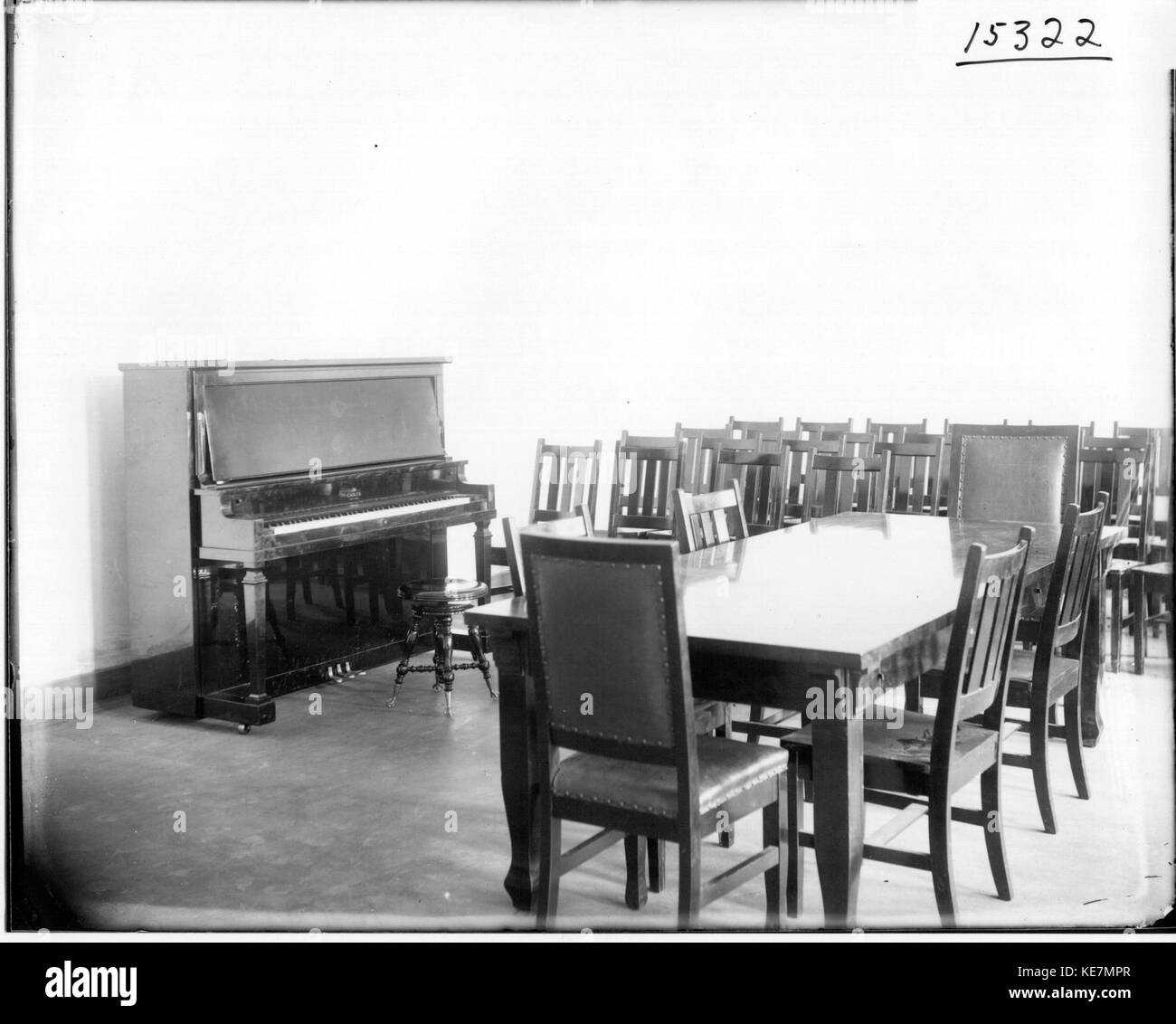 Thalian Literary Room 1916 (3191518034 Stock Photo - Alamy Thalian Literary Room 1916 (3191518034 Stock Photo - Alamy