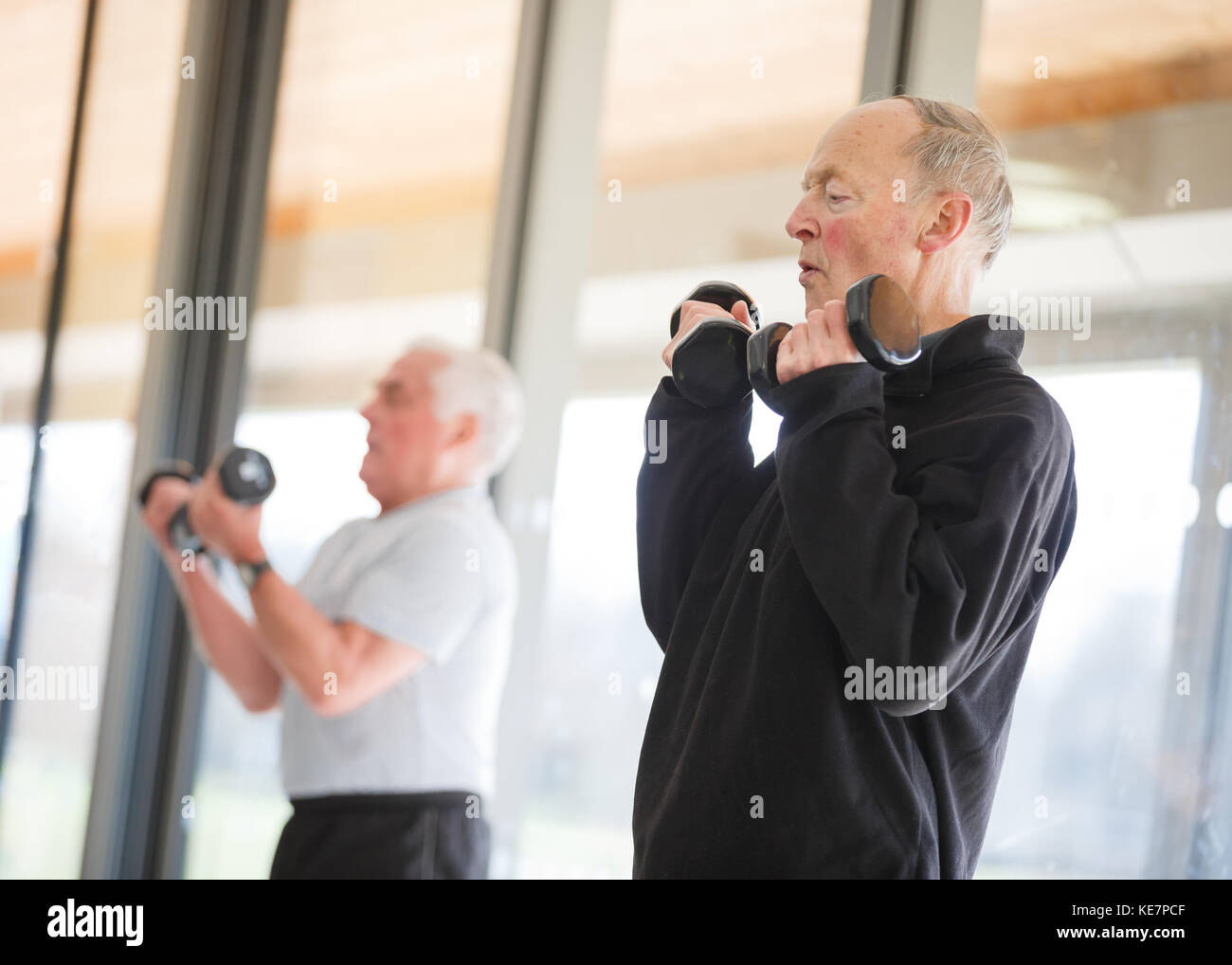 Mens fitness hi-res stock photography and images - Alamy