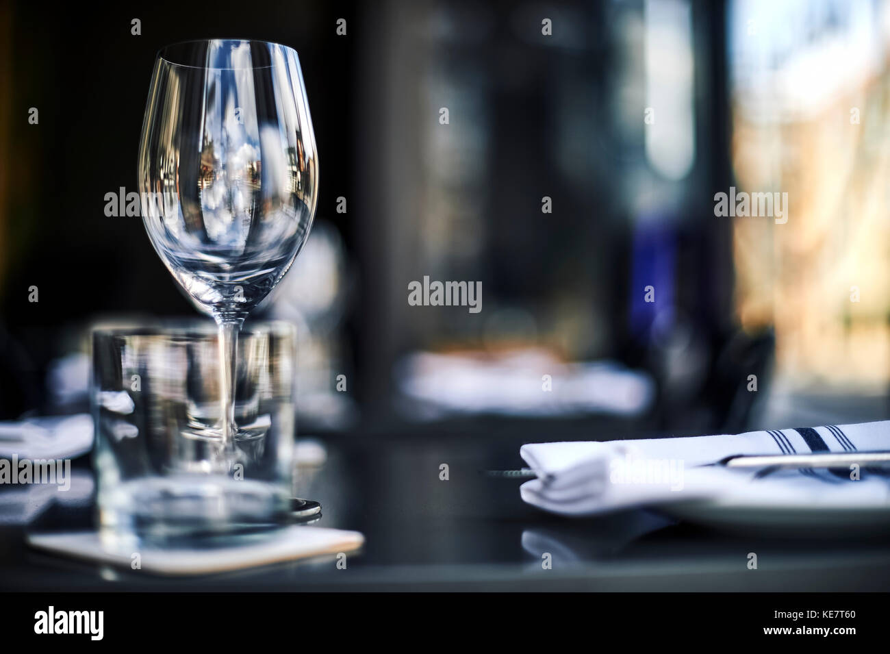 Formal place setting hi-res stock photography and images - Alamy