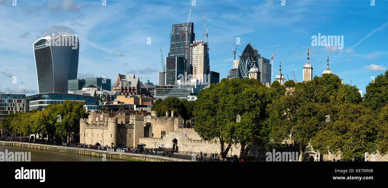 Tower bridge gherkin walkie hi-res stock photography and images - Alamy