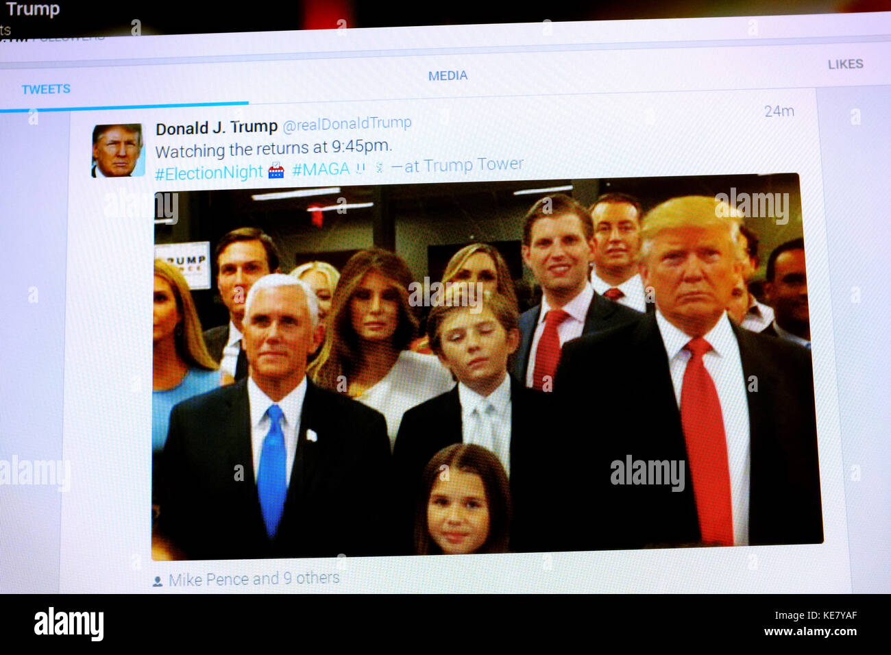 Trump's twitter hi-res stock photography and images - Alamy